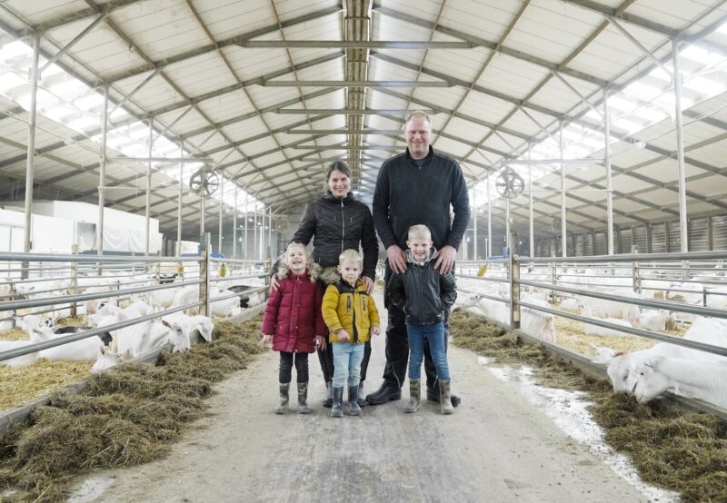 Hans en Jantine van Giessen winnen Agroscoopbokaal Geiten – Geitenhouderij